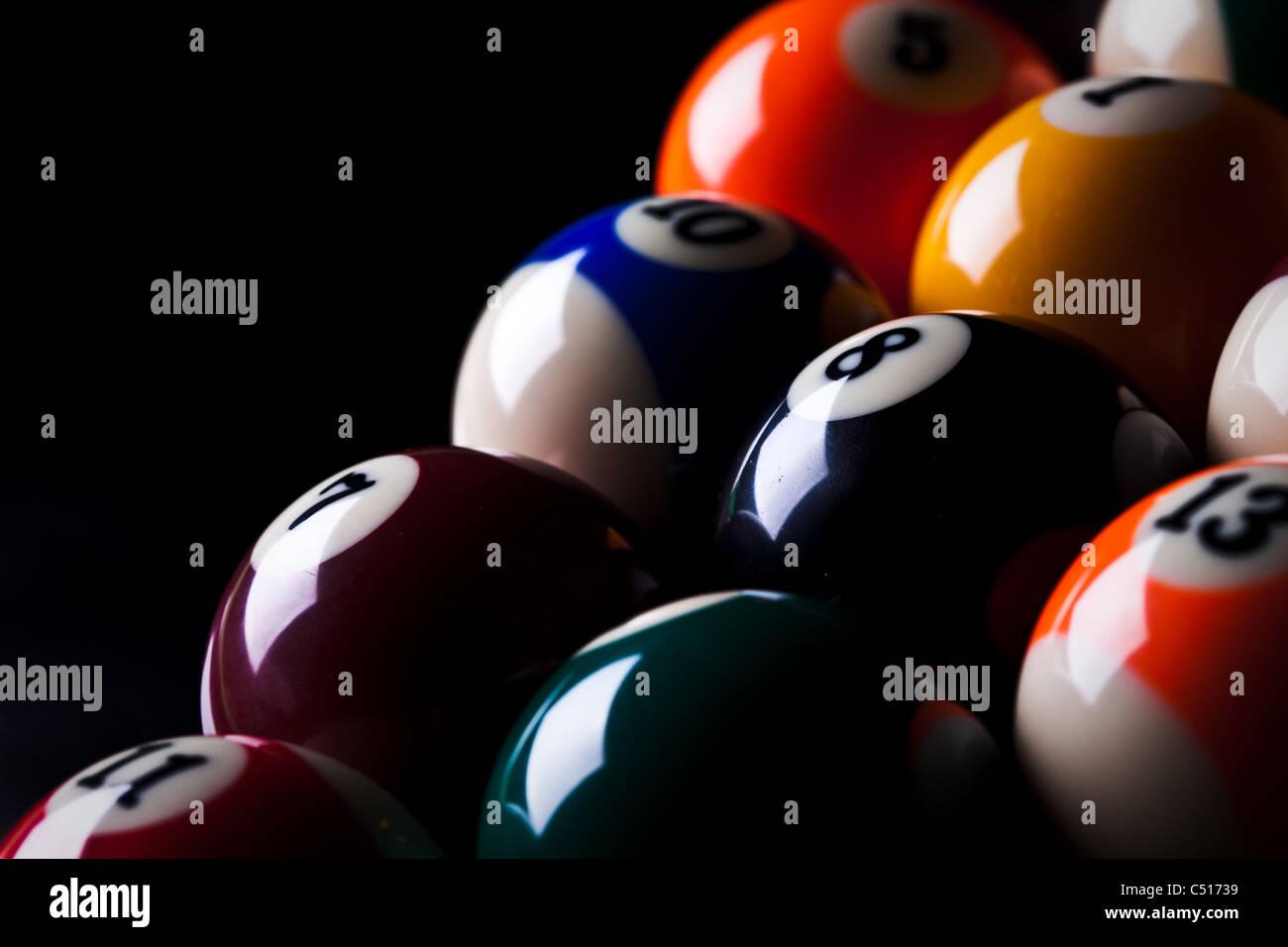 Black ball over snooker table hi-res stock photography and images - Alamy