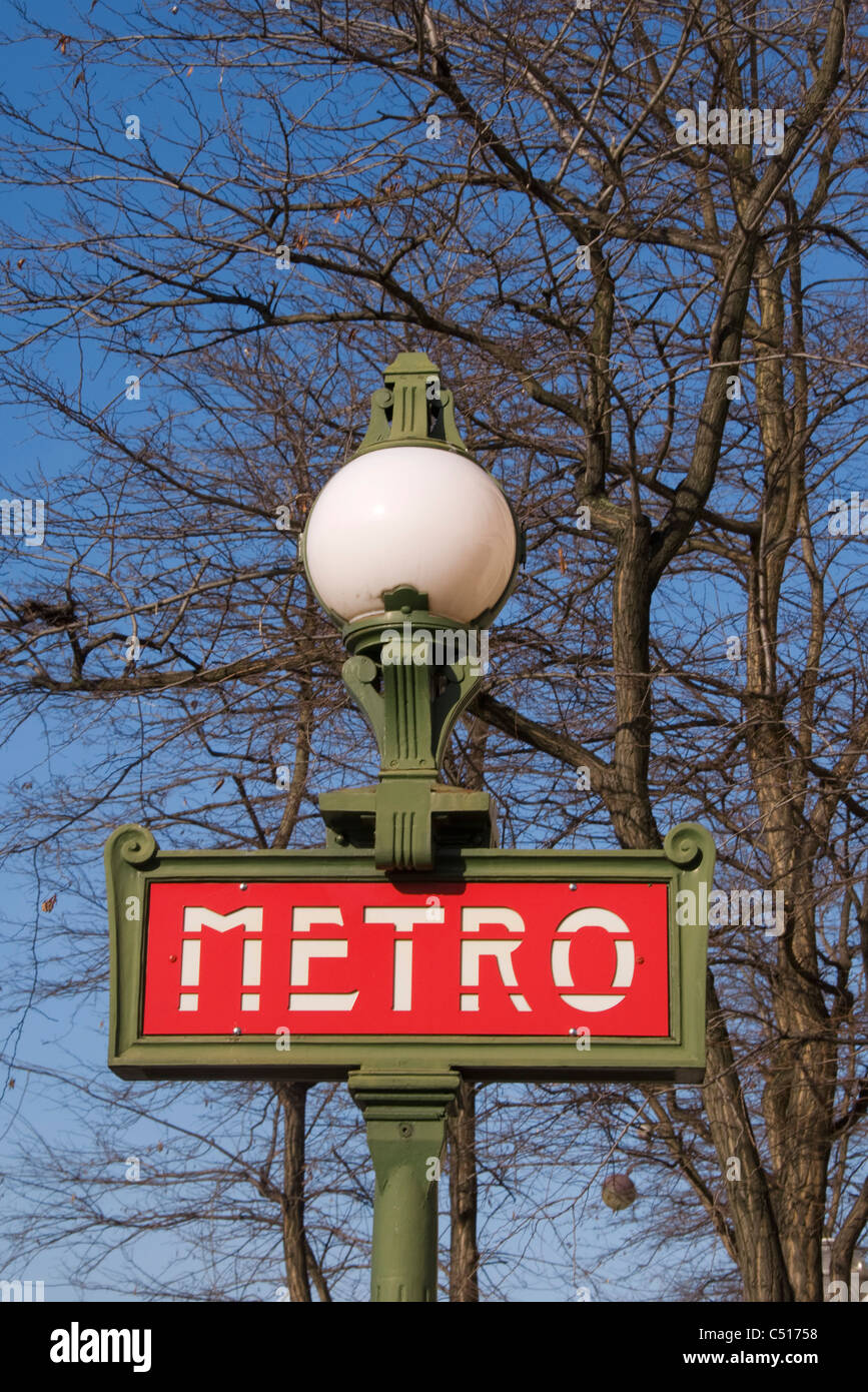 Paris metro sign Stock Photo - Alamy