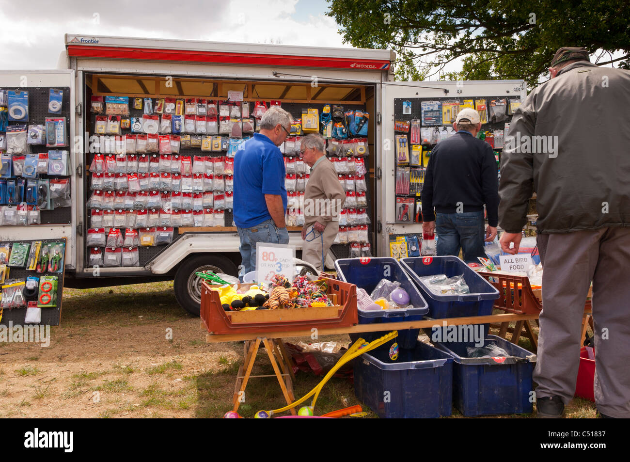 Car sales stall hi-res stock photography and images - Alamy