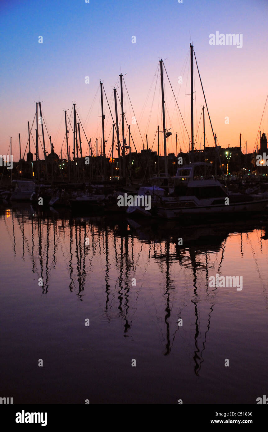Empty yacht marinas hi-res stock photography and images - Alamy