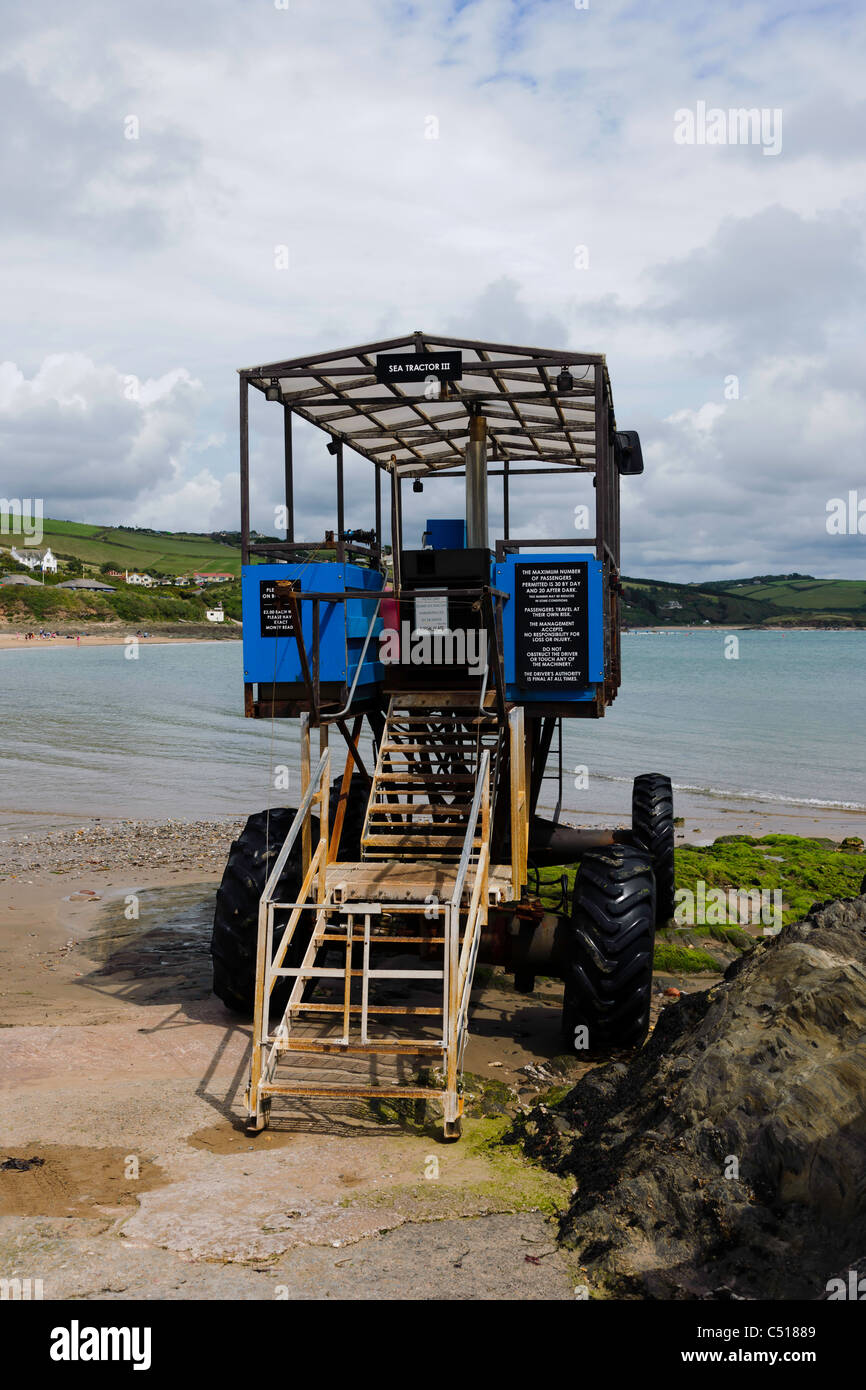 Sea tractor hi-res stock photography and images - Alamy
