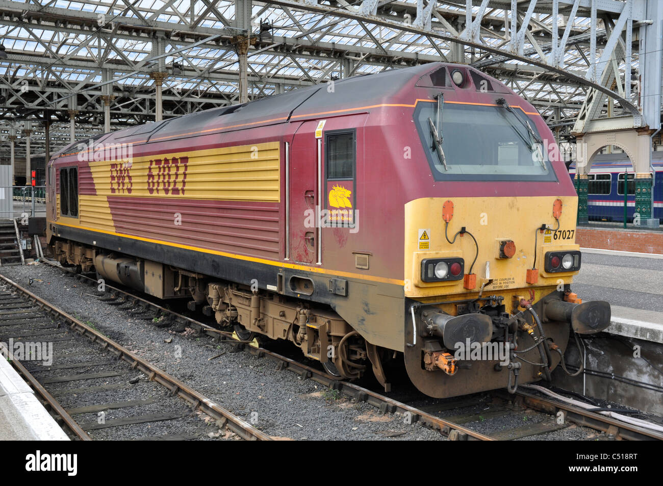 Class 67 Diesel Electric Locomotive at Edinburgh Waverley Railway ...