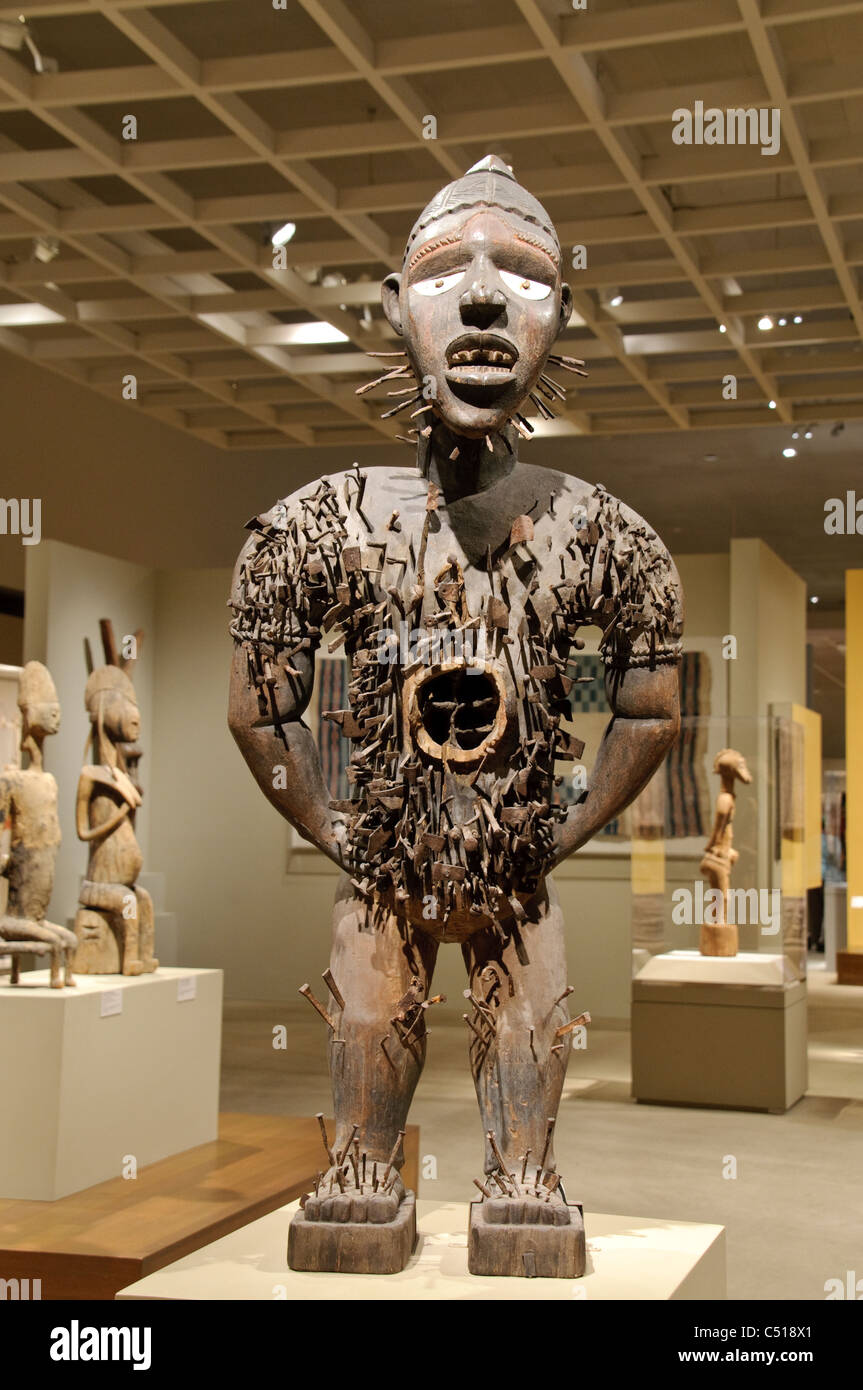 Kongo power figure hi-res stock photography and images - Alamy