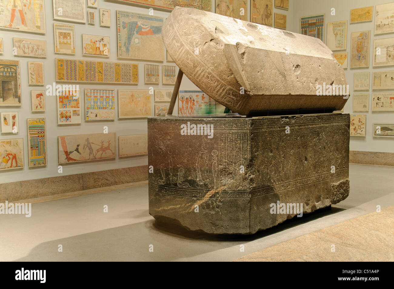 Granite Sarcophagus Stock Photos & Granite Sarcophagus Stock Images - Alamy