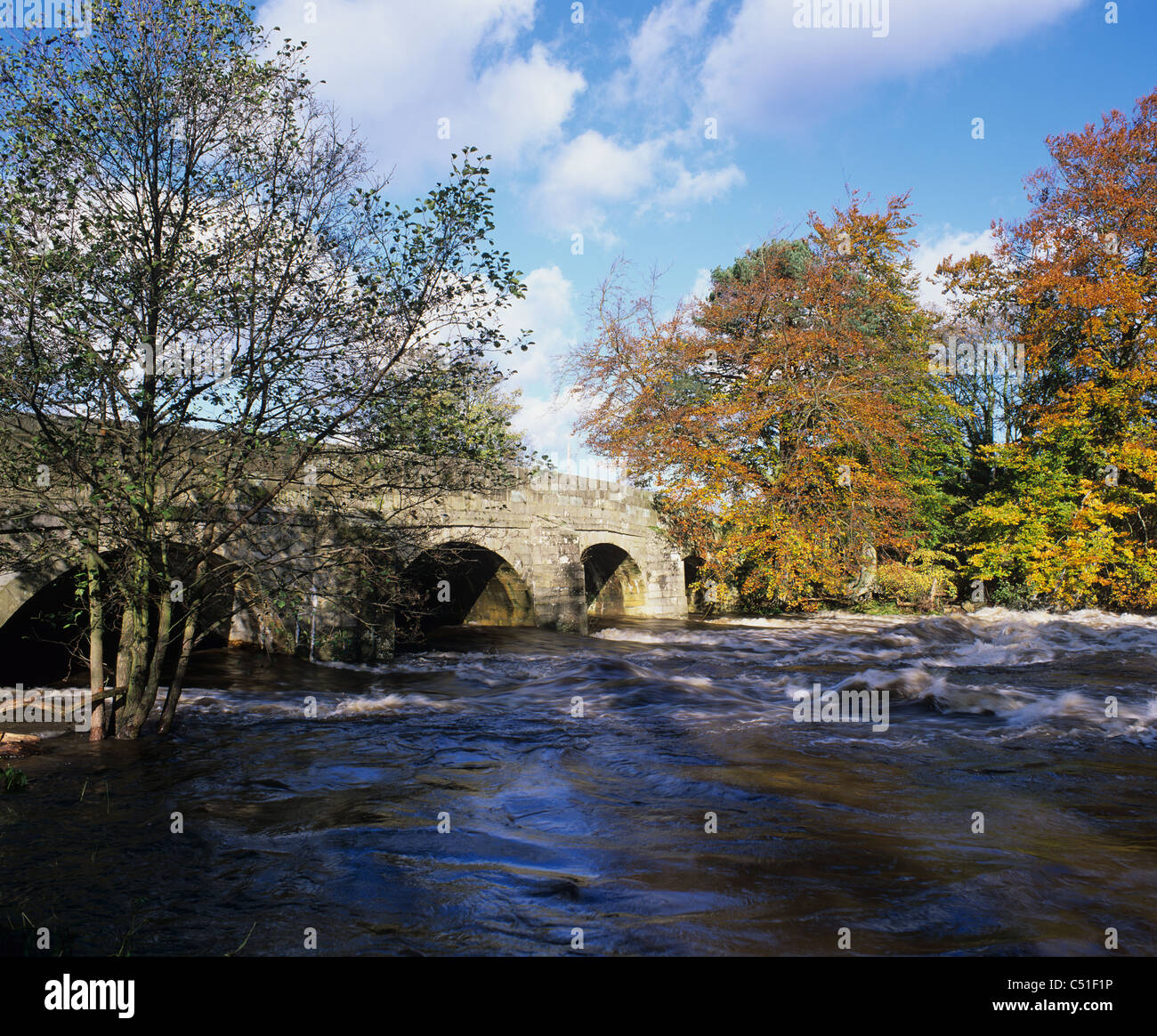 Flooded River Derwent at Leadmill Bridge, Hathersage, Peak District ...