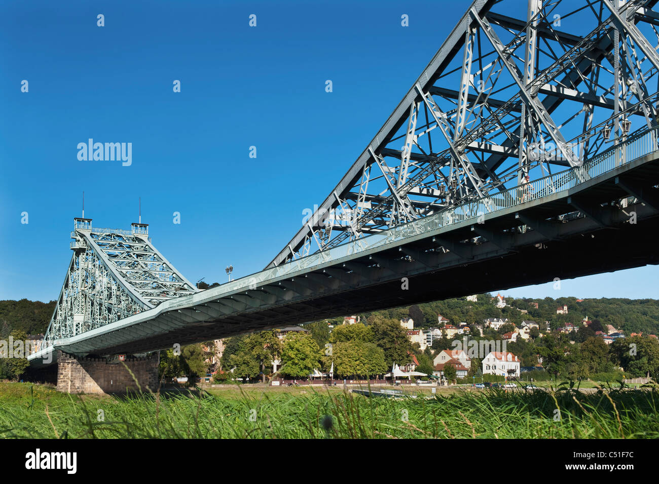 Blaues Wunder, Dresden | Blue Wonder, Dresden Stock Photo - Alamy