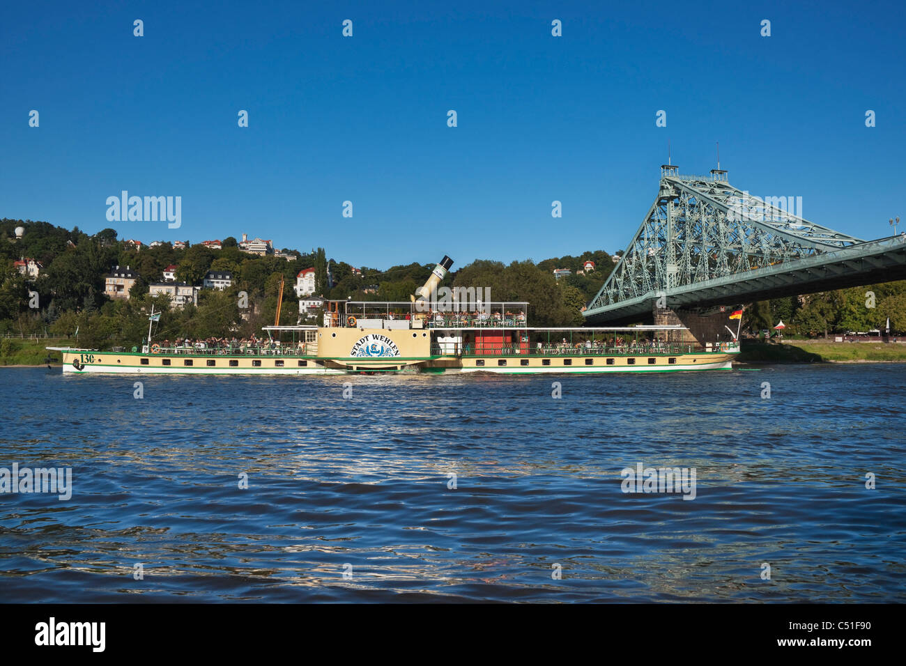 Blaues Wunder, Dresden | Blue Wonder, Dresden Stock Photo - Alamy