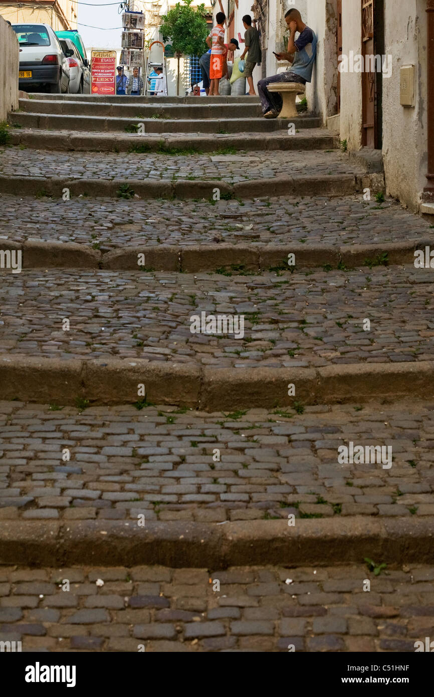 Algiers algeria street scene hi-res stock photography and images - Alamy