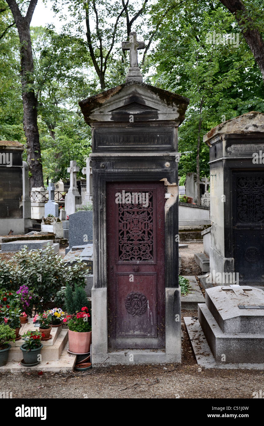 A fairly typical tomb as seen in many French graveyards, this one is in ...