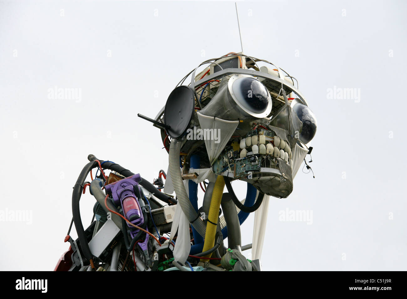 Weee man sculpture eden project hi-res stock photography and images - Alamy