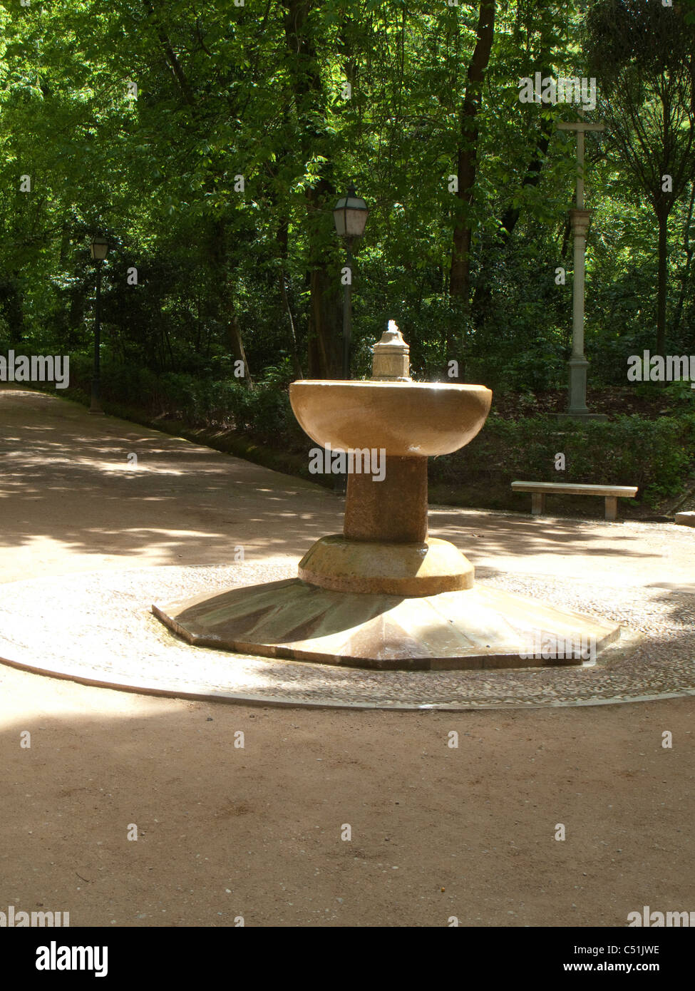 Granada Spain park water fountain Stock Photo - Alamy