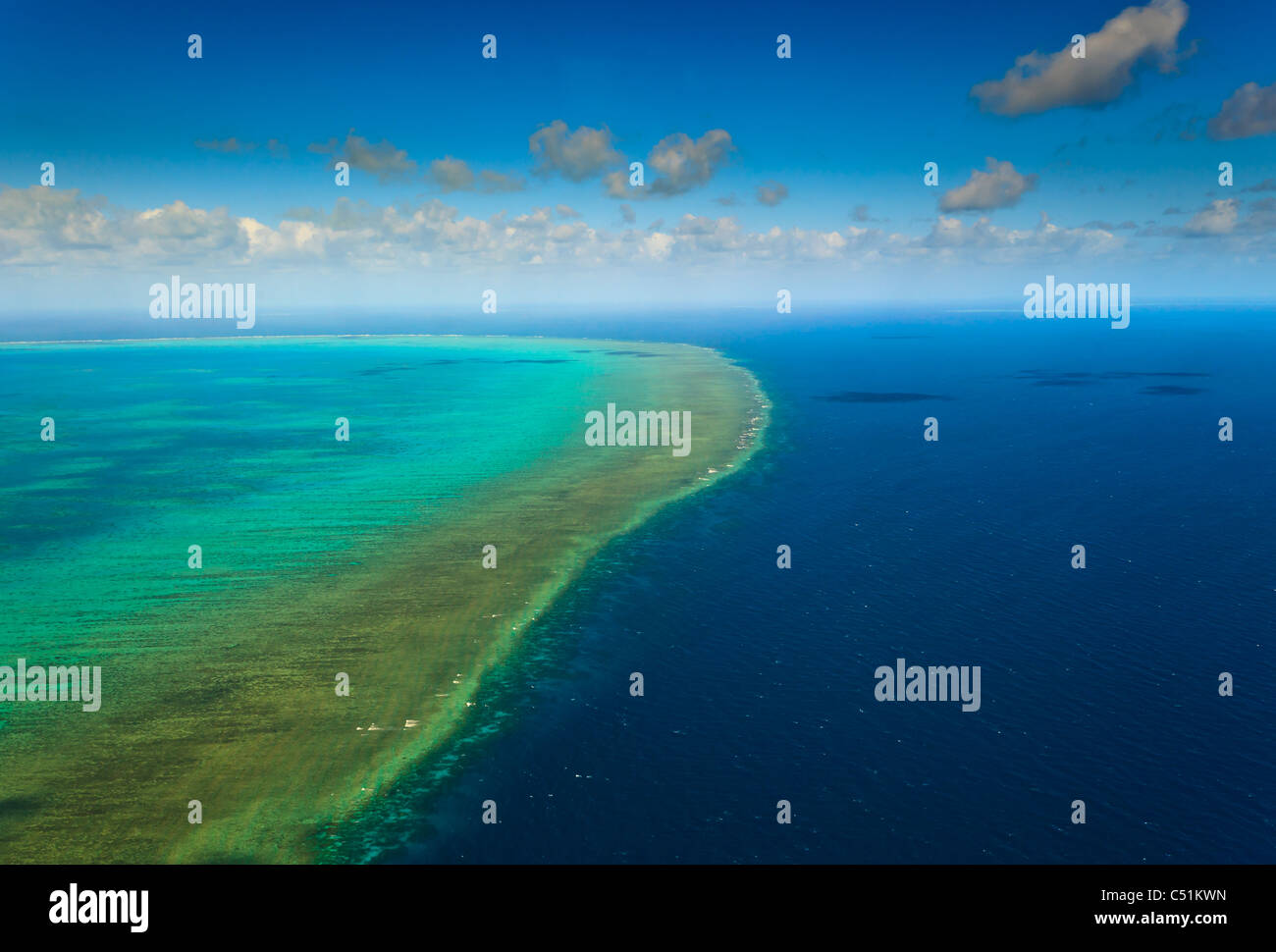 Arlington Reef aerial view Great Barrier Reef Stock Photo - Alamy