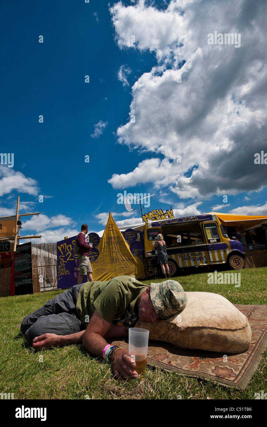 Atmosphere at Hop Farm Festival, Hop Farm, Kent on 1st July 2011 ...