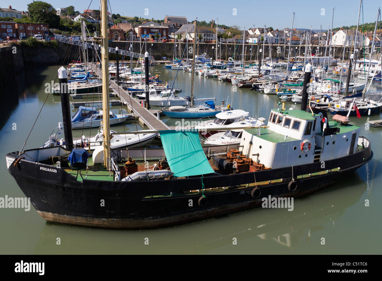 Watchet somerset harbour hi-res stock photography and images - Alamy