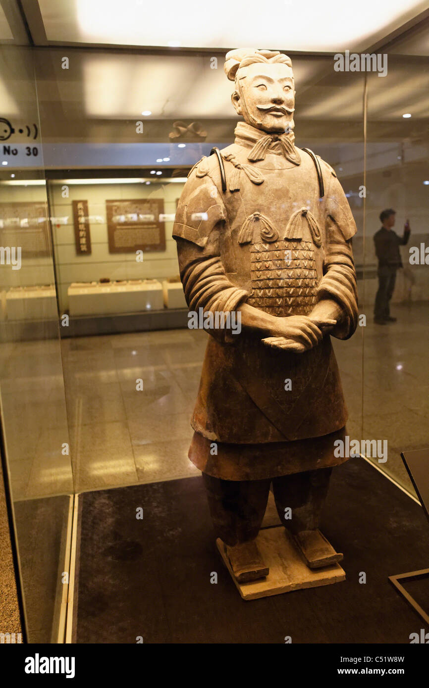 Terra cotta figure of a general hi-res stock photography and images - Alamy