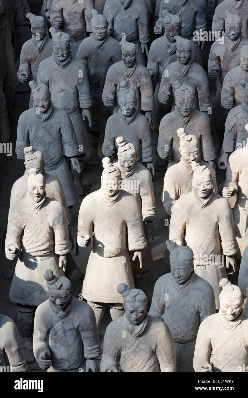 Terra cotta figures hi-res stock photography and images - Alamy