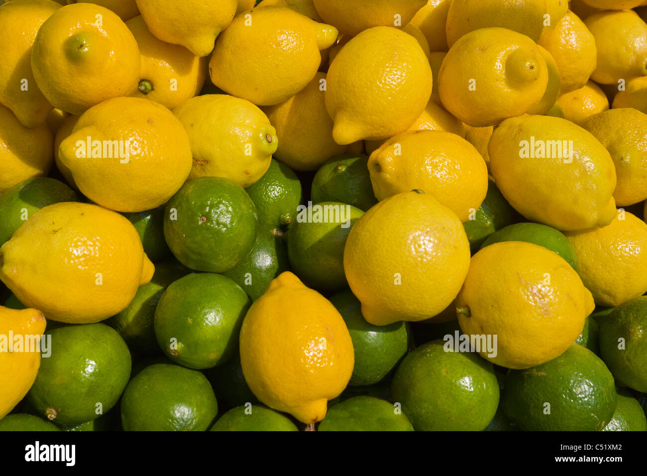 Lemons and limes hi-res stock photography and images - Alamy
