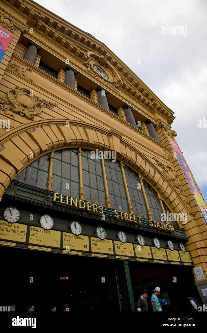 Flinders street clocks hi-res stock photography and images - Alamy
