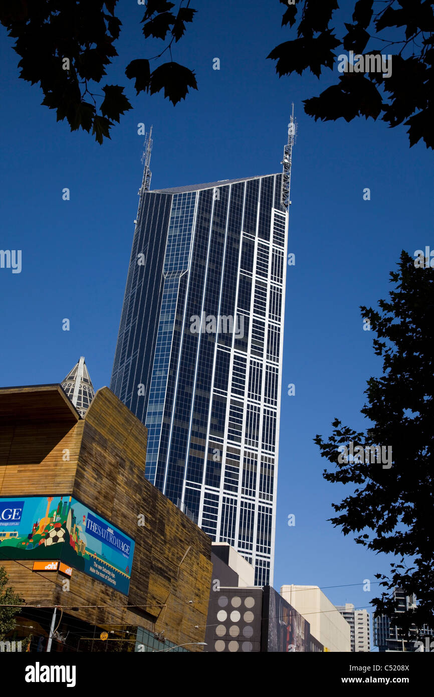 Skyscraper building on La Trobe Street, Melbourne, Victoria, Australia ...