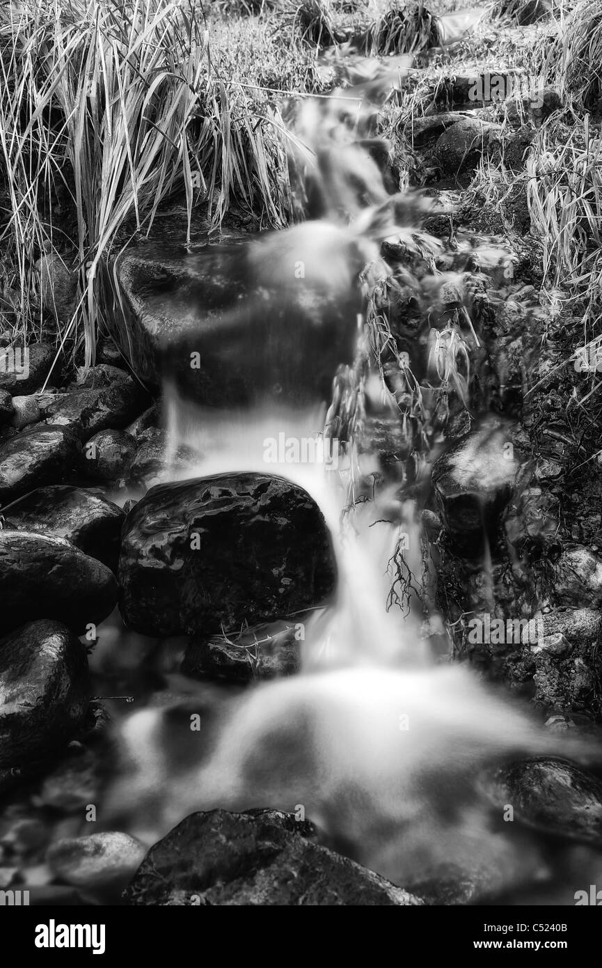 Black moving water hi-res stock photography and images - Alamy