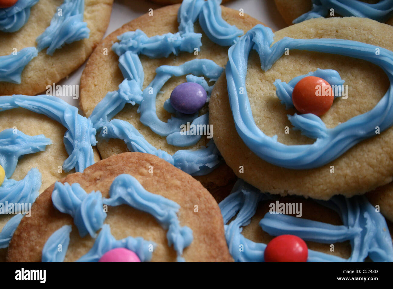 Iced biscuits hi-res stock photography and images - Alamy