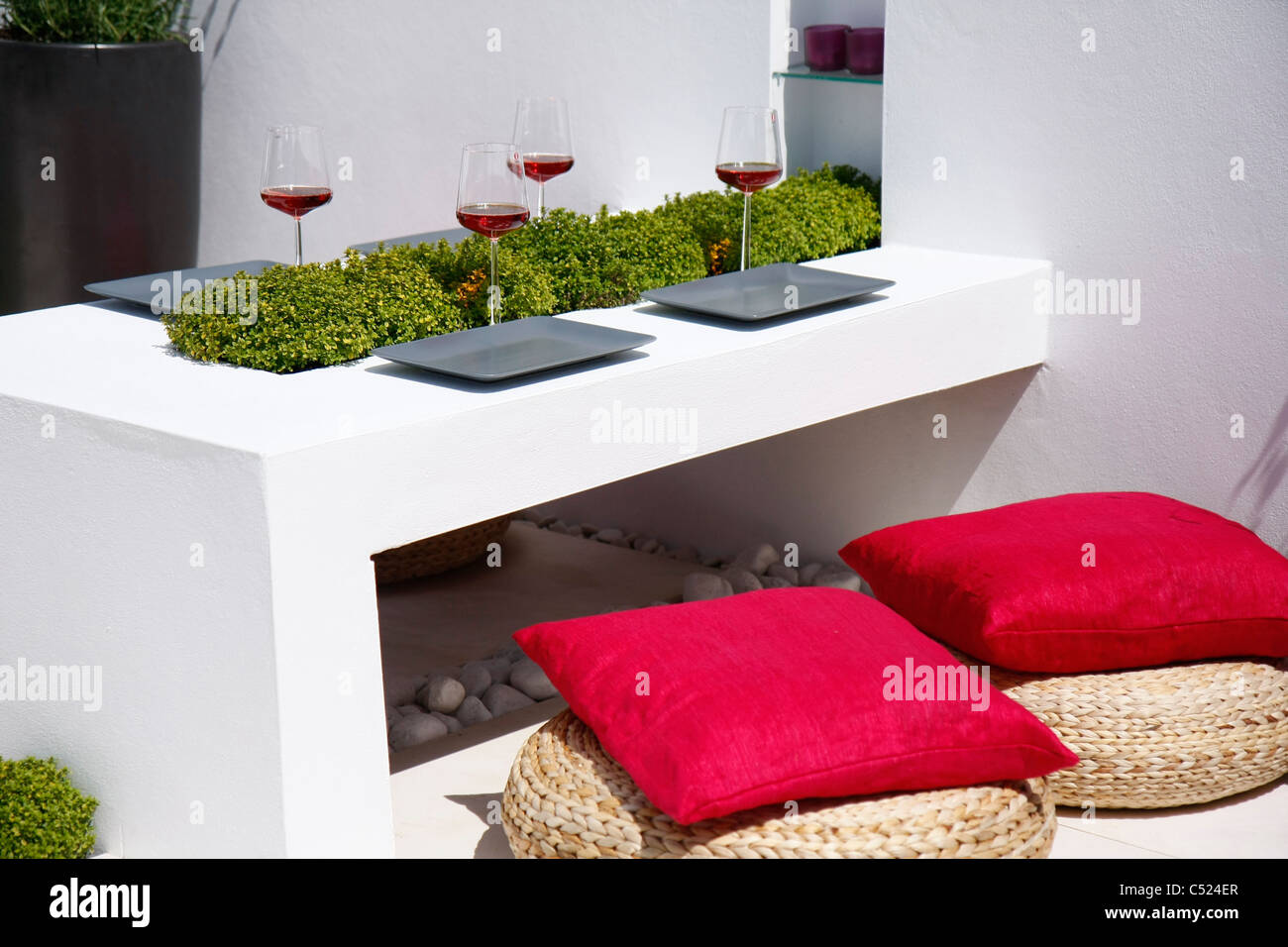 Garden chill out area hi-res stock photography and images - Alamy