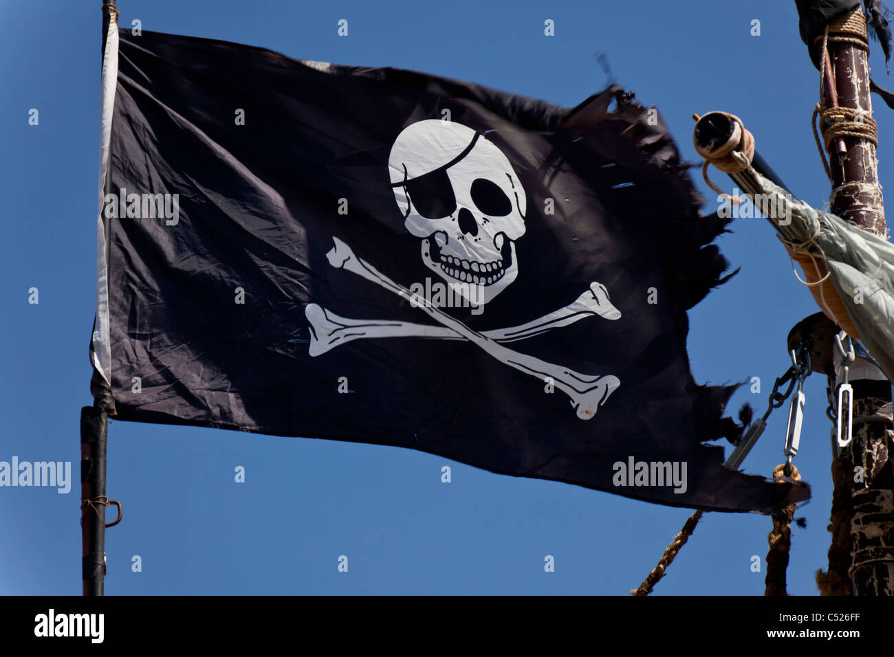Skull Black Flag Wallpaper