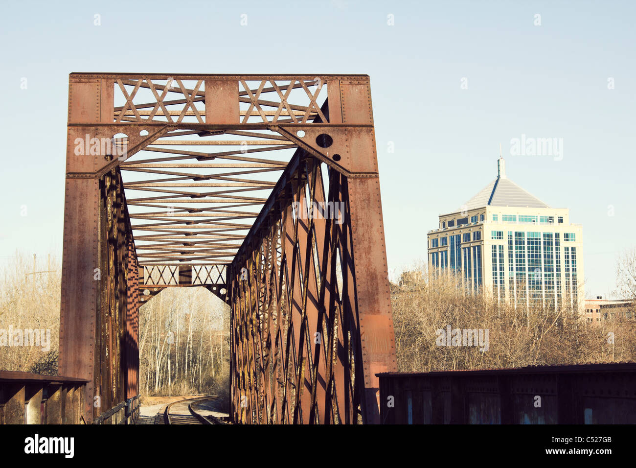 Brown train bridge hi-res stock photography and images - Alamy