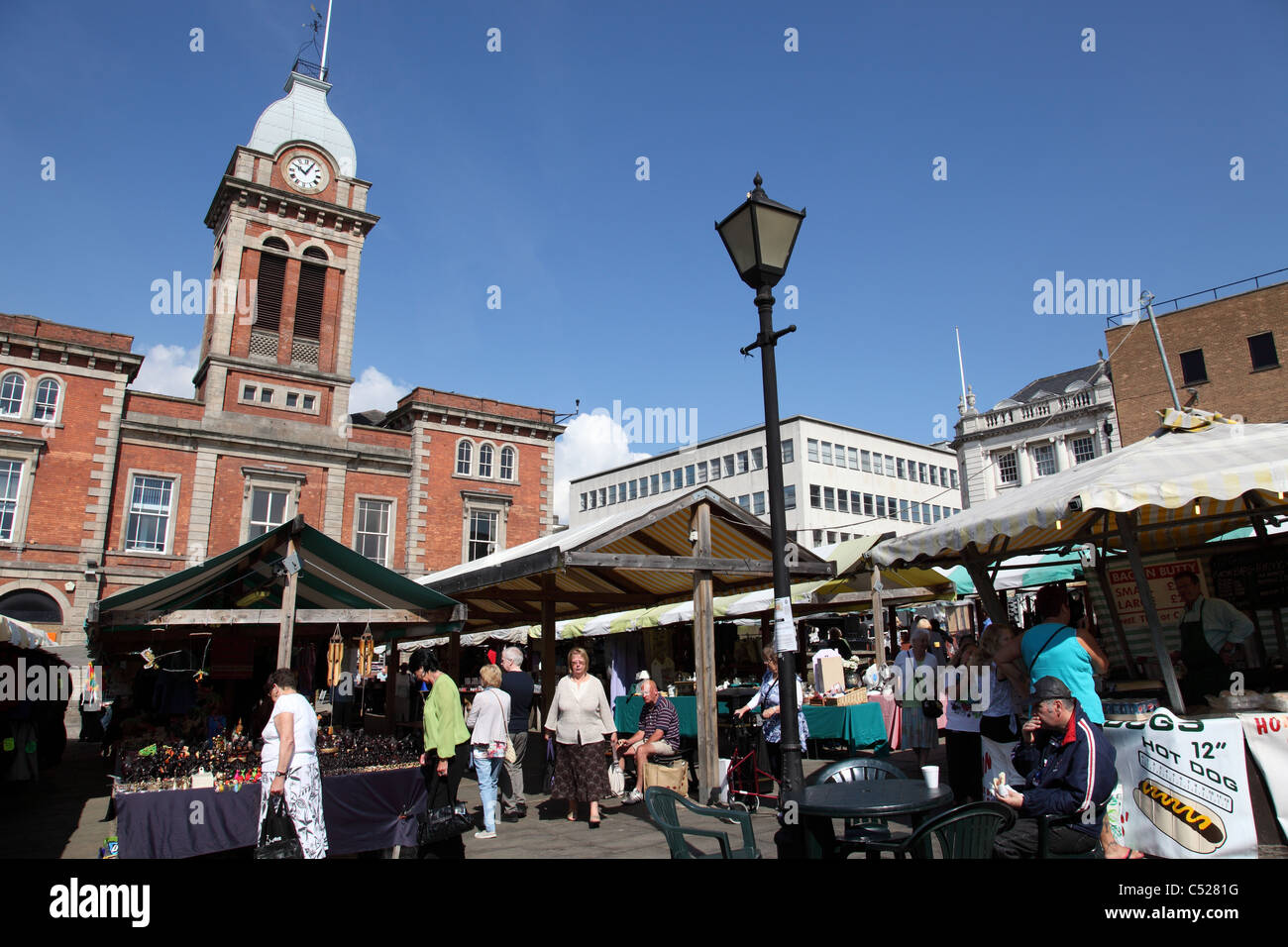 Market stalls chesterfield hi-res stock photography and images - Alamy
