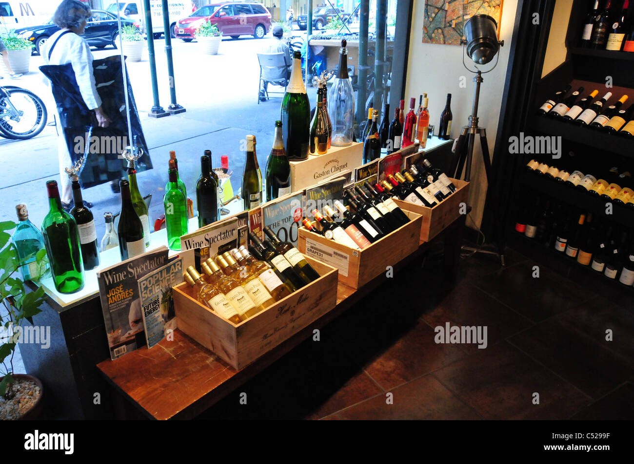 Inside a Wine shop in New York Stock Photo - Alamy