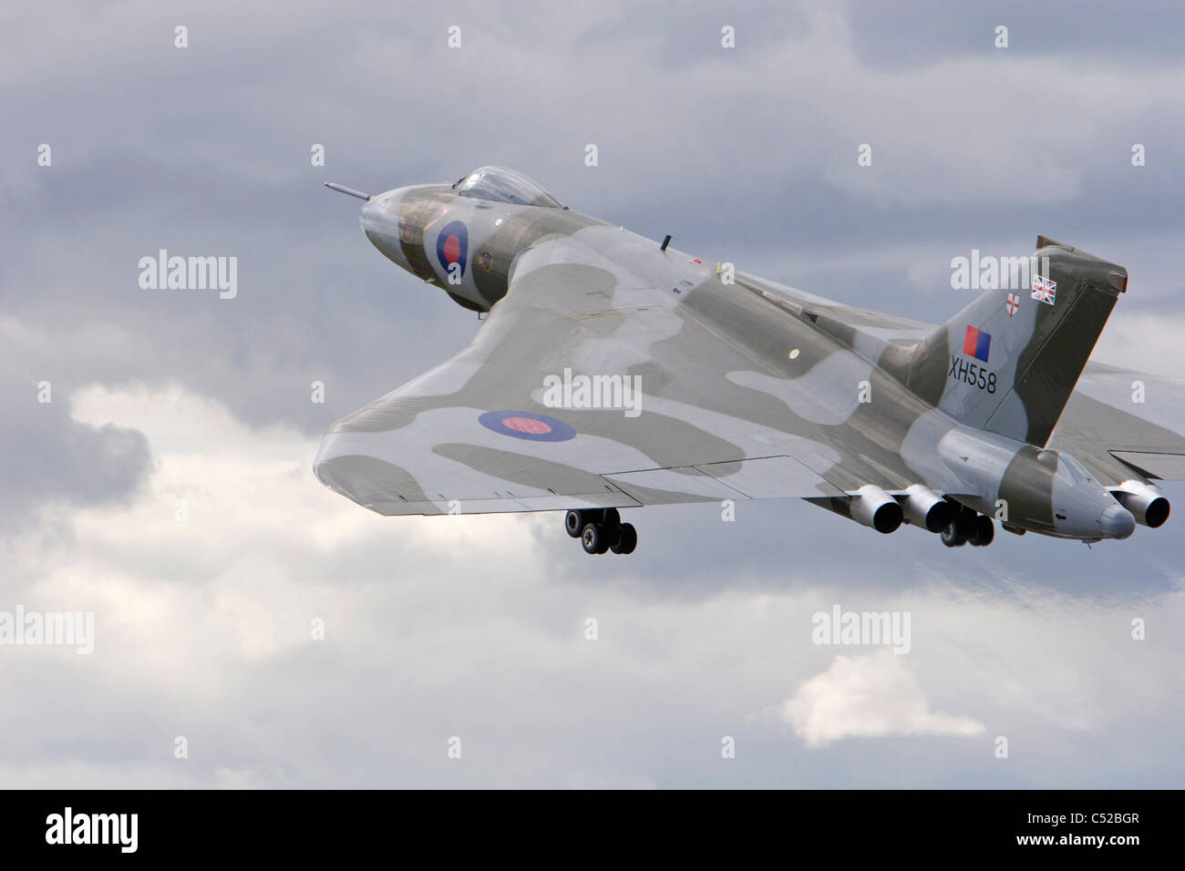A vulcan bomber in flight Stock Photo - Alamy