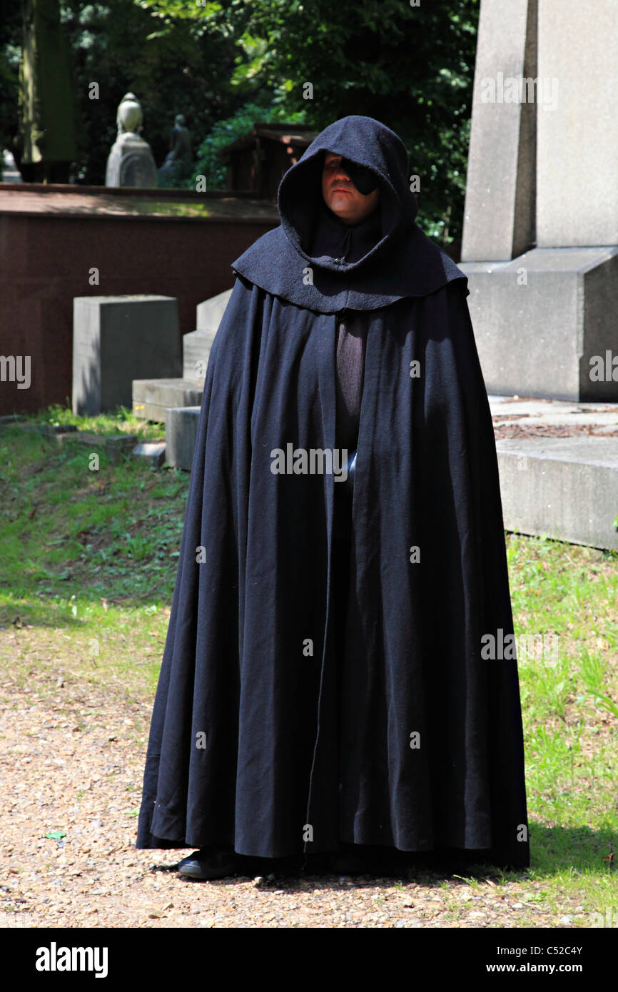Man in black robe kensal hi-res stock photography and images - Alamy