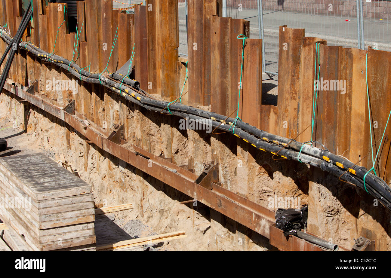 Steel building foundations hi-res stock photography and images - Alamy