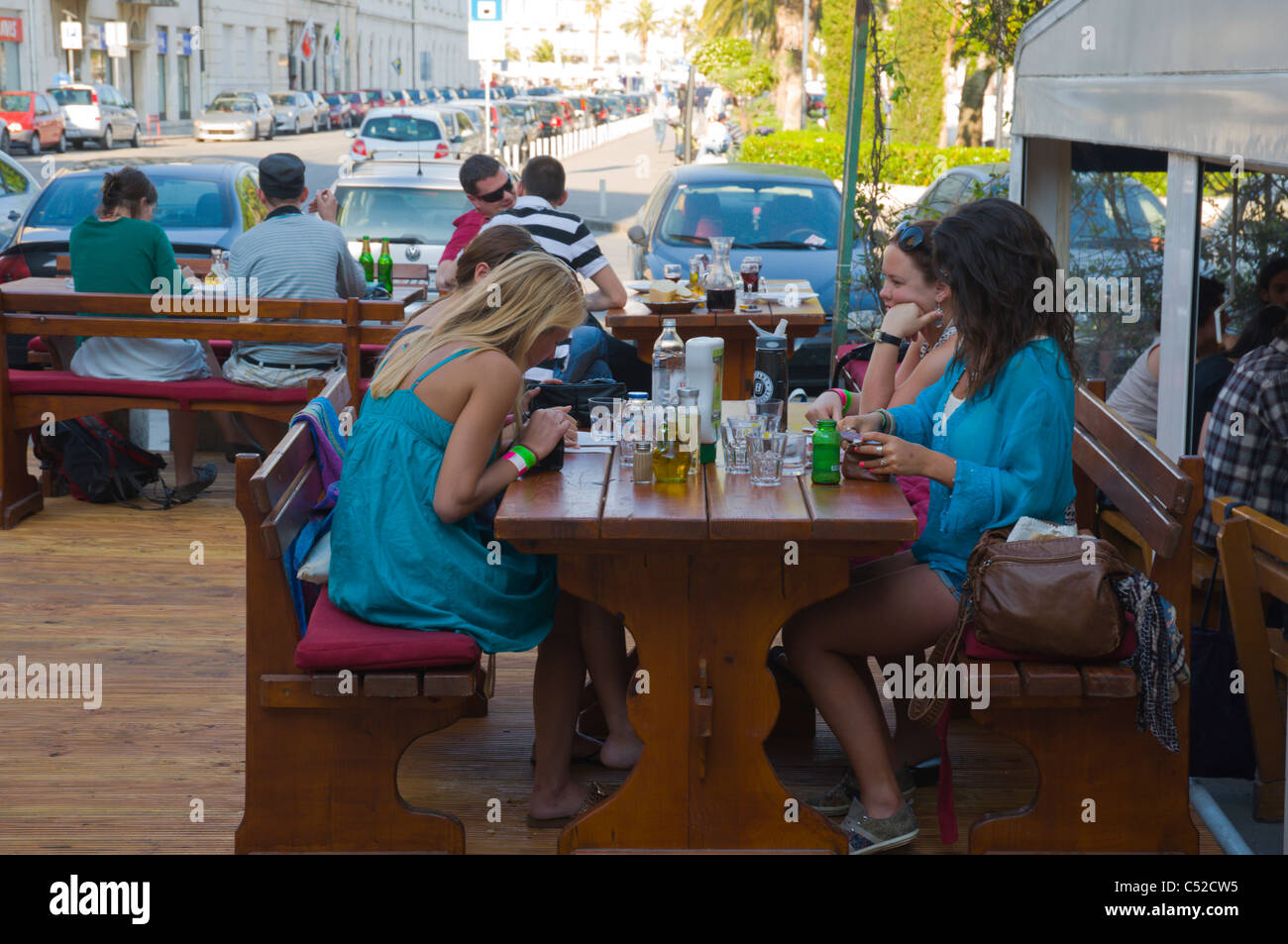 Split Bill High Resolution Stock Photography and Images - Alamy