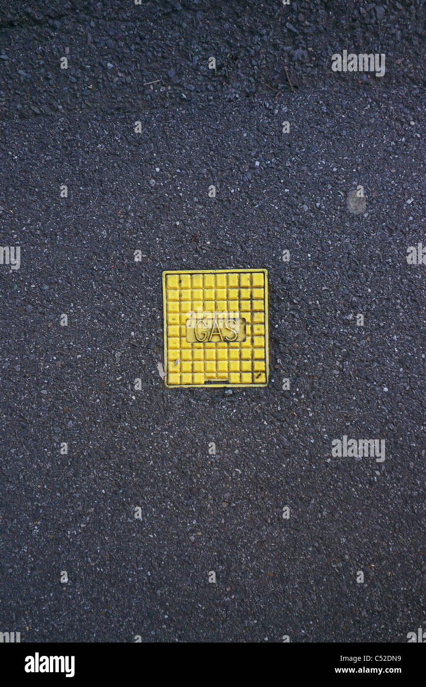 Gas manhole cover hi-res stock photography and images - Alamy