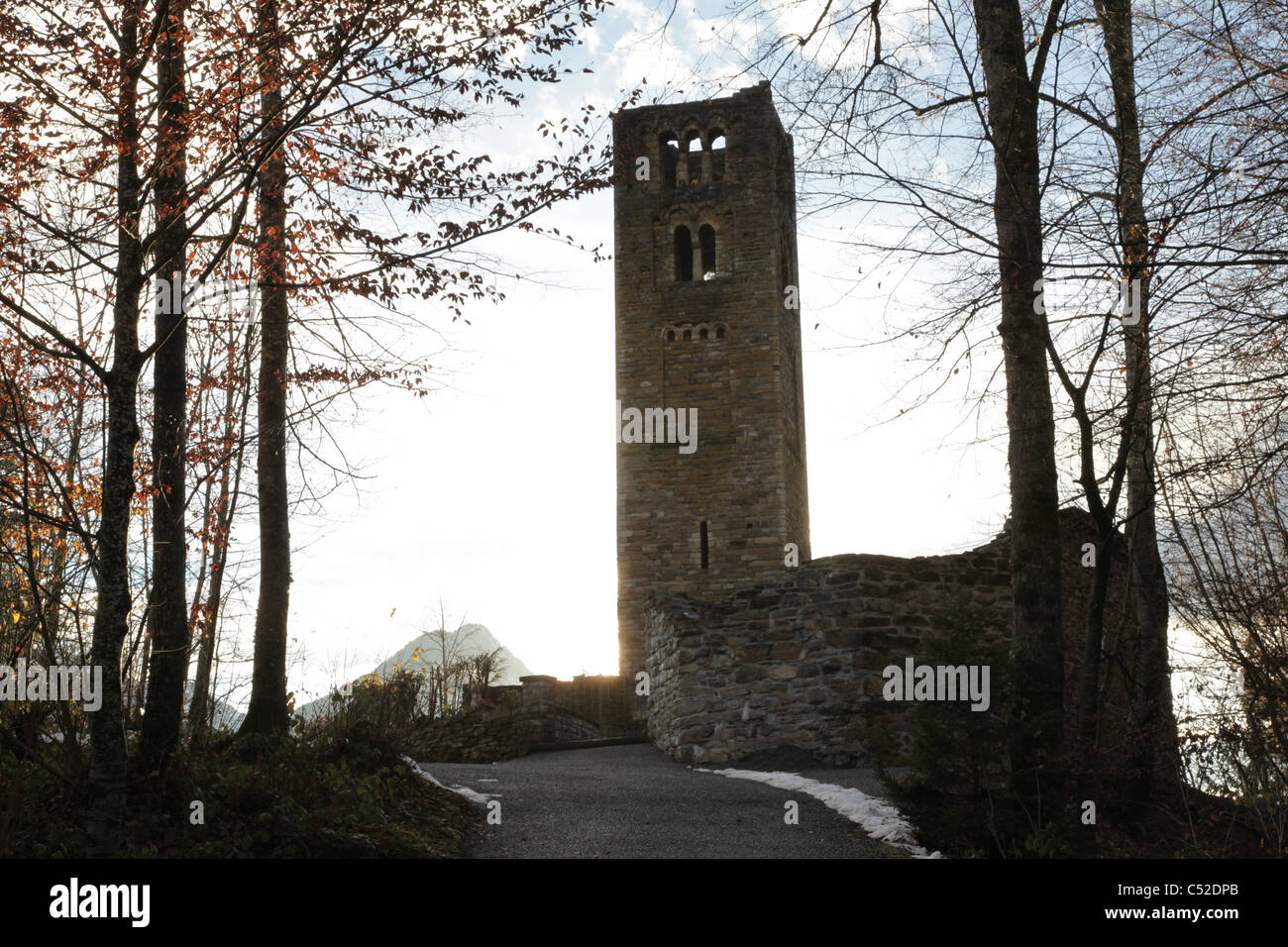Kirchenruine / Church ruins, St. Peter, Ringgenberg, Switzerland Stock ...