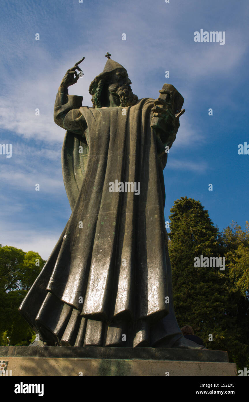Gregorius of Nin statue by Ivan Metrovic in Strossmayerov park Split ...