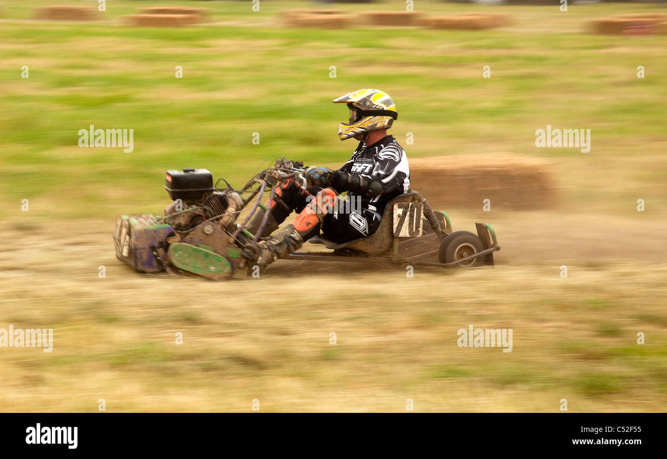 Lawn mower racing hi-res stock photography and images - Alamy