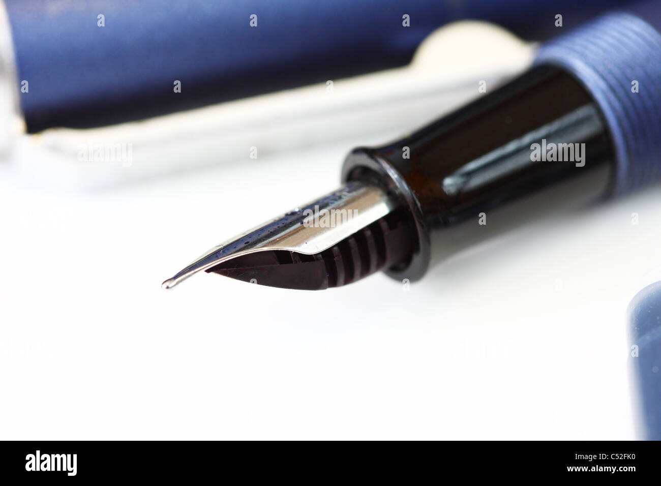 Closeup of fountain pen Stock Photo - Alamy