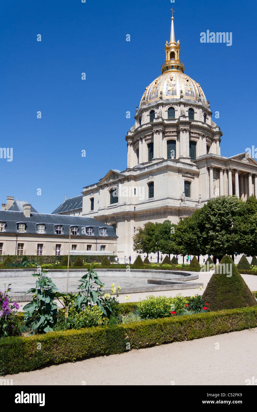Hospital invalides hi-res stock photography and images - Alamy