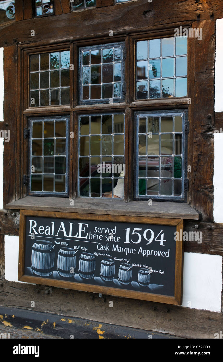 Medieval ale house hi-res stock photography and images - Alamy