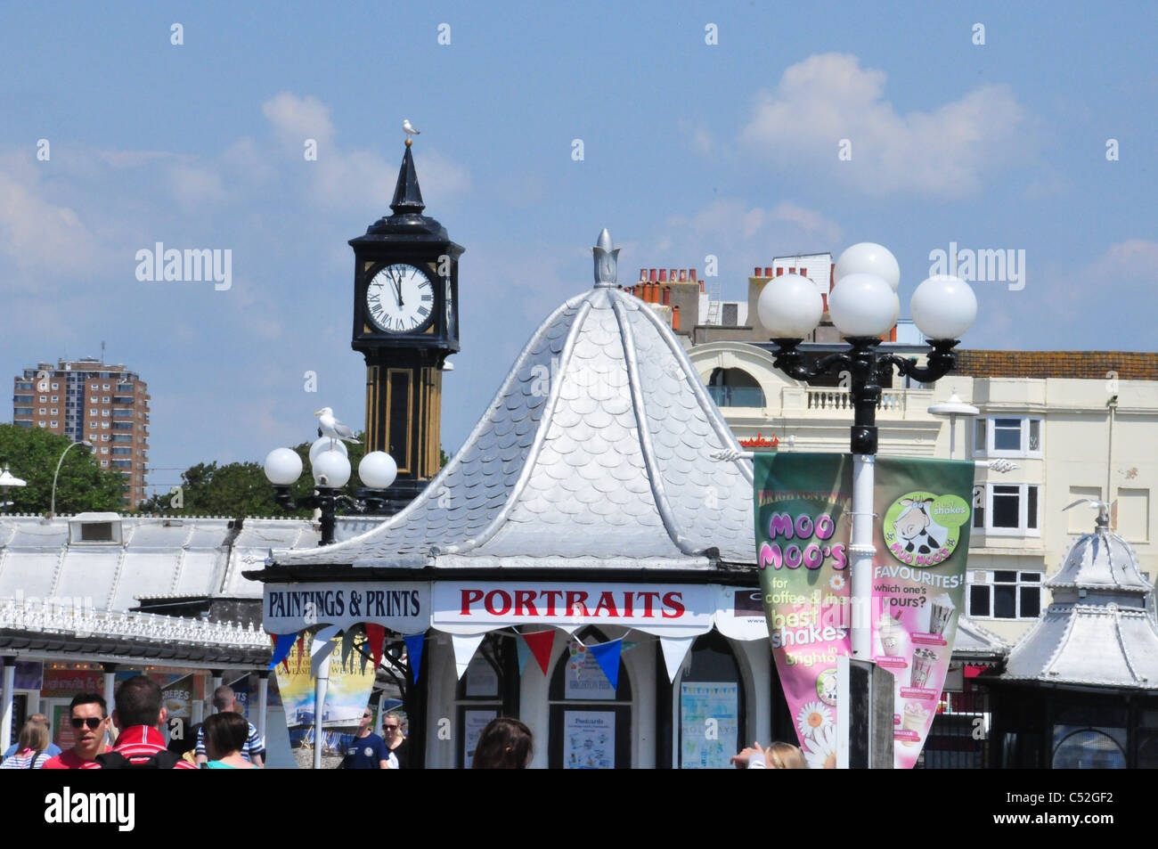 Brighton pier fun rides hi-res stock photography and images - Alamy