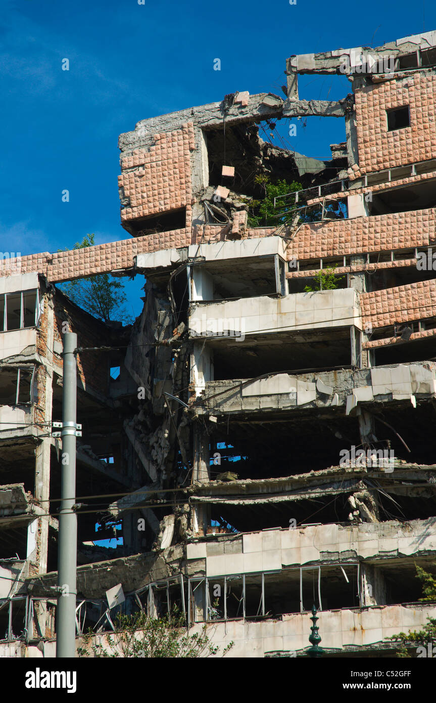 Serbia + bombing + 1999 hi-res stock photography and images - Alamy