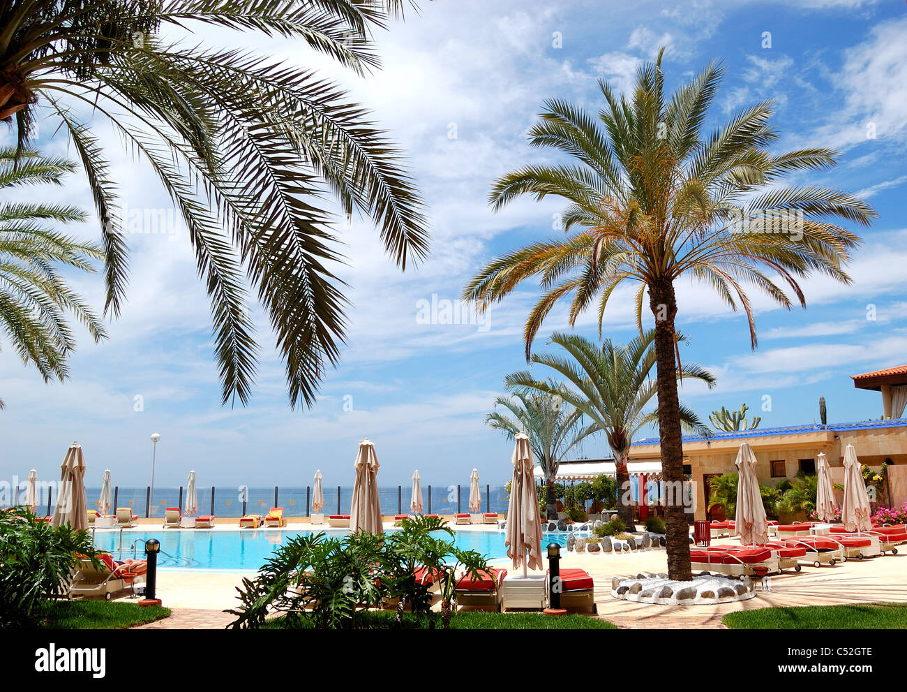 Hotel swimming pool spain hi-res stock photography and images - Alamy