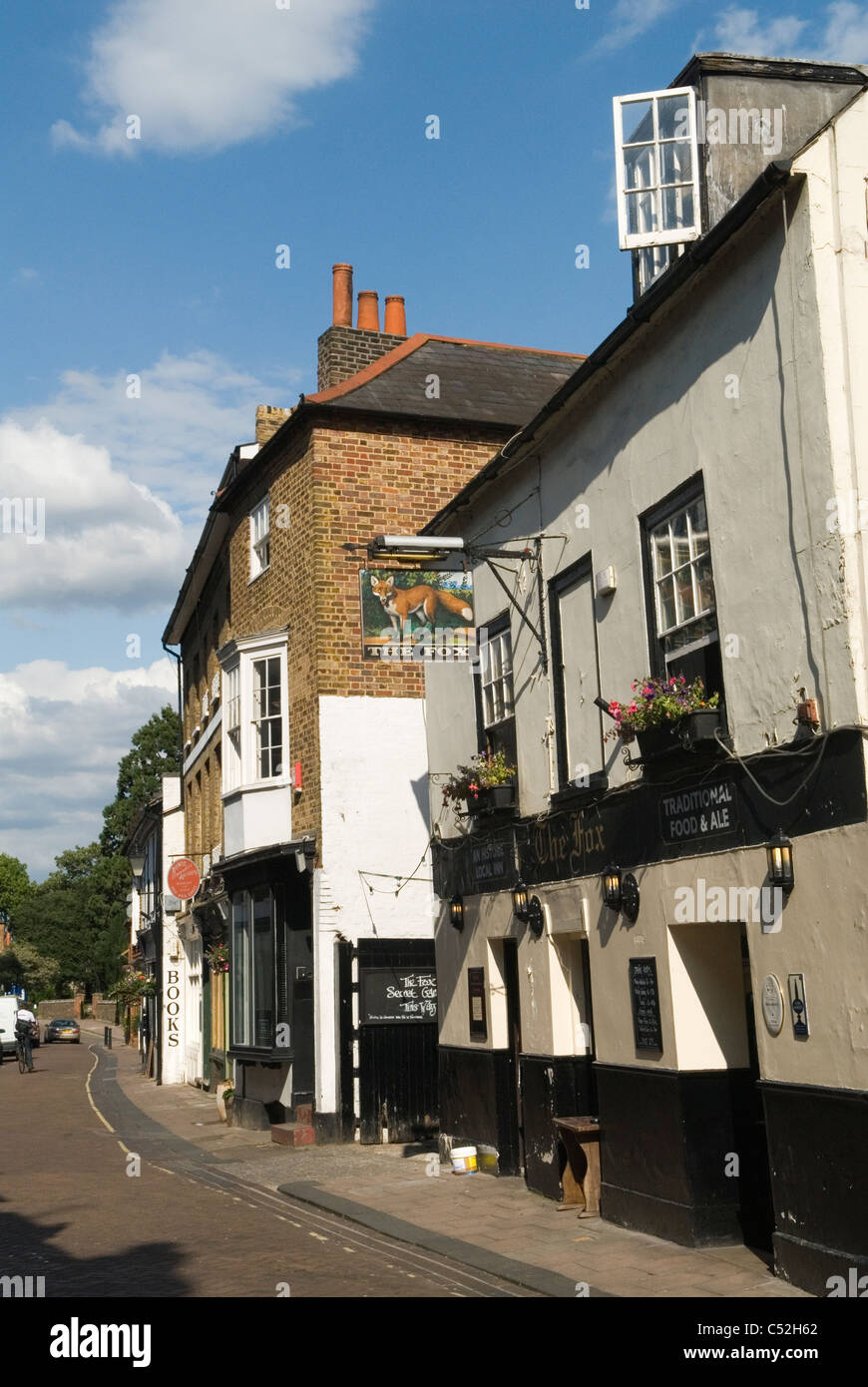 Twickenham Middlesex. Church Street, The Fox public house. HOMER SYKES ...