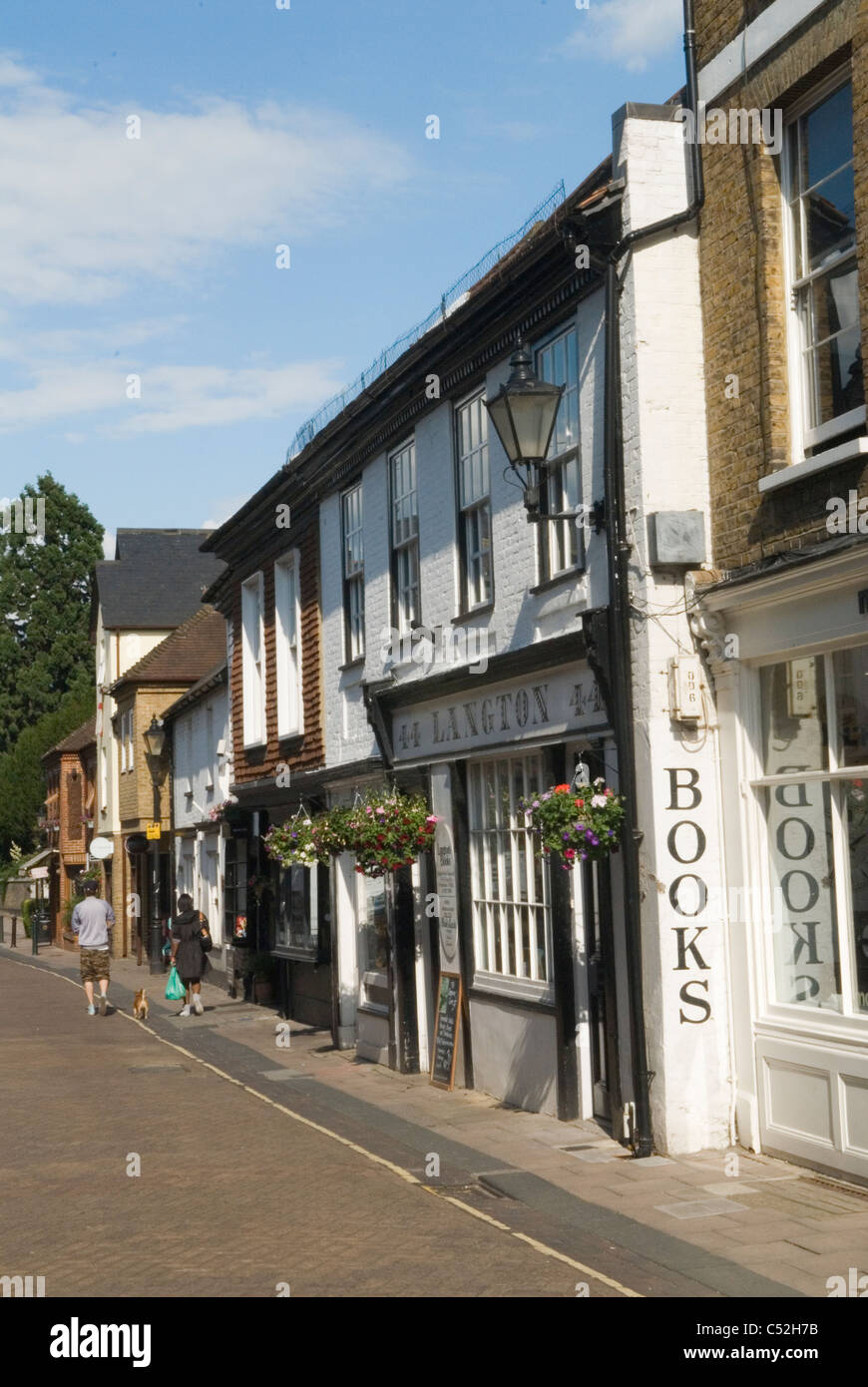 Twickenham Middlesex. UK . Church street. HOMER SYKES Stock Photo - Alamy
