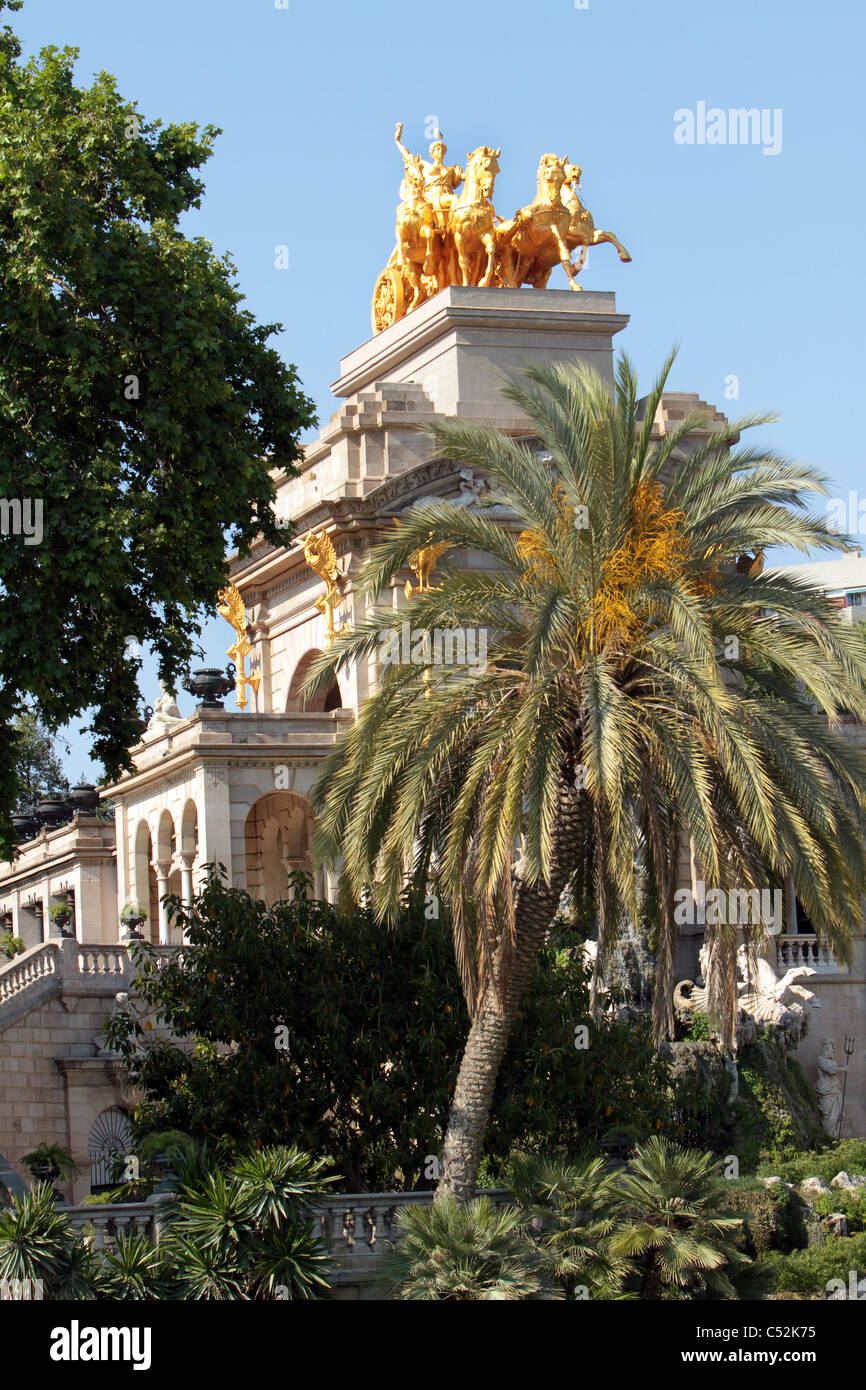 Roman quadriga statues hi-res stock photography and images - Alamy