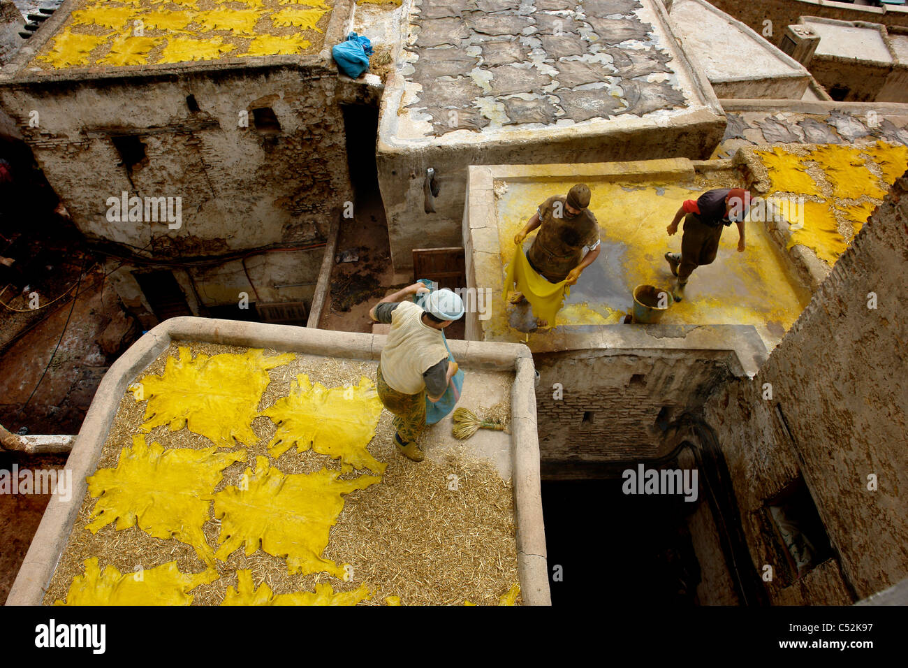 Moroccan dye pits hi-res stock photography and images - Alamy