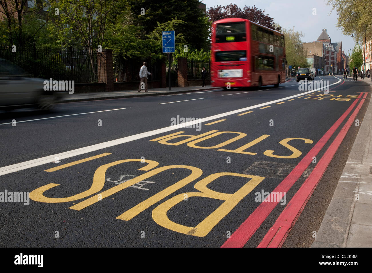 London bus lane hi-res stock photography and images - Alamy