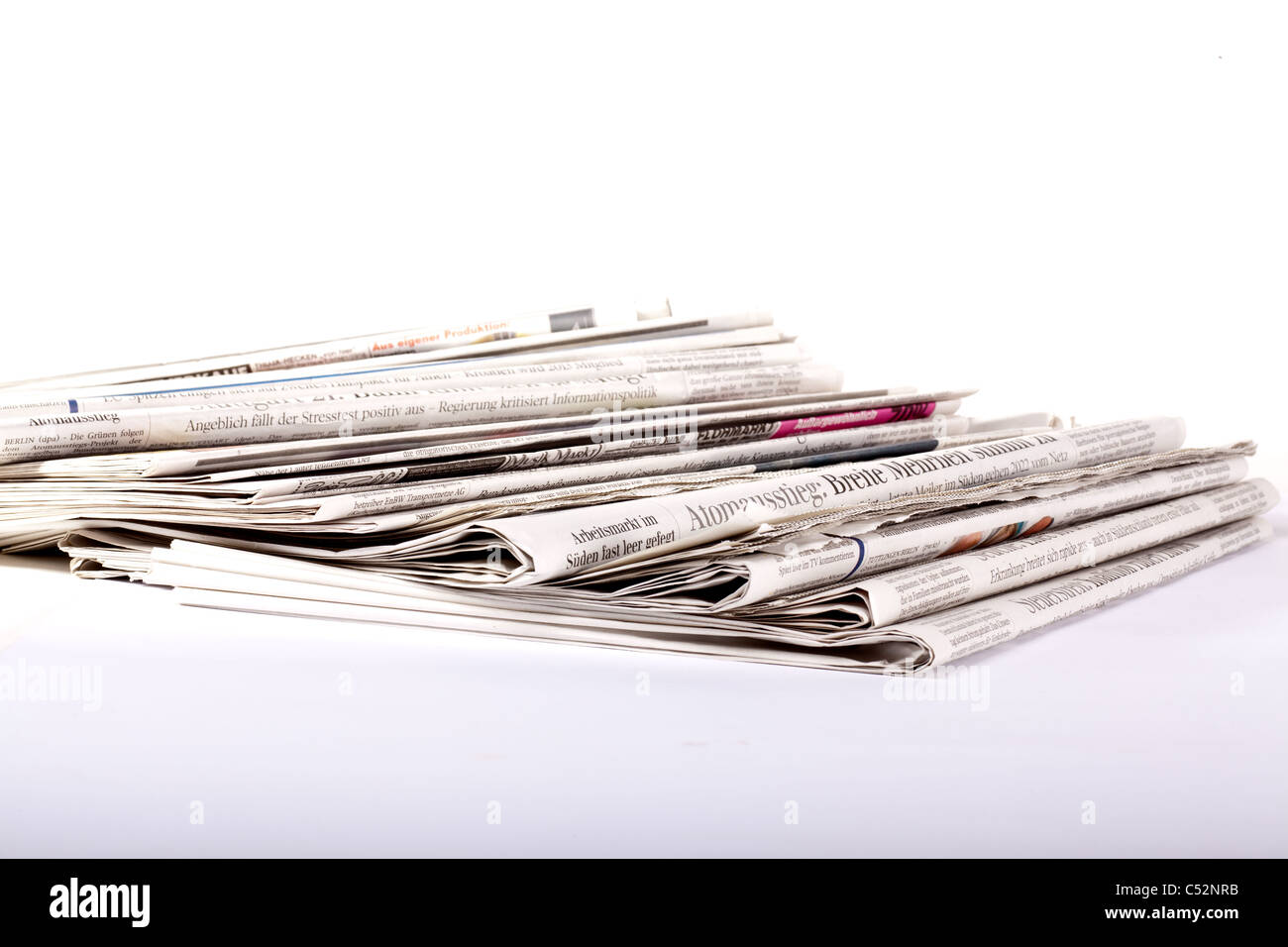 Newspaper news paper hi-res stock photography and images - Alamy